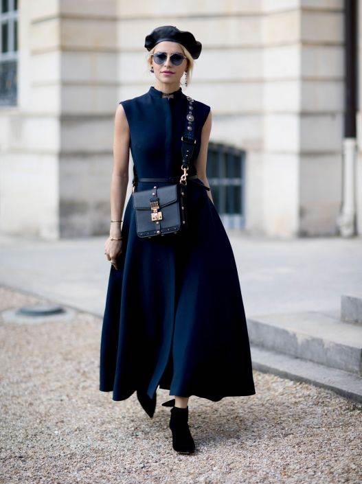 9 kombinacija koje dokazuju da su nijanse plave hit jesenje sezone | Elle