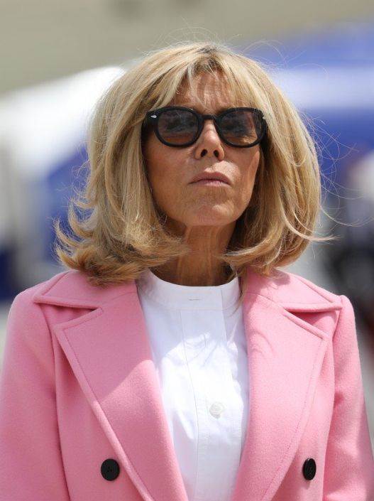 Brigitte Macron u efektnom roze komadu koji potisuje Louis Vuitton | Elle