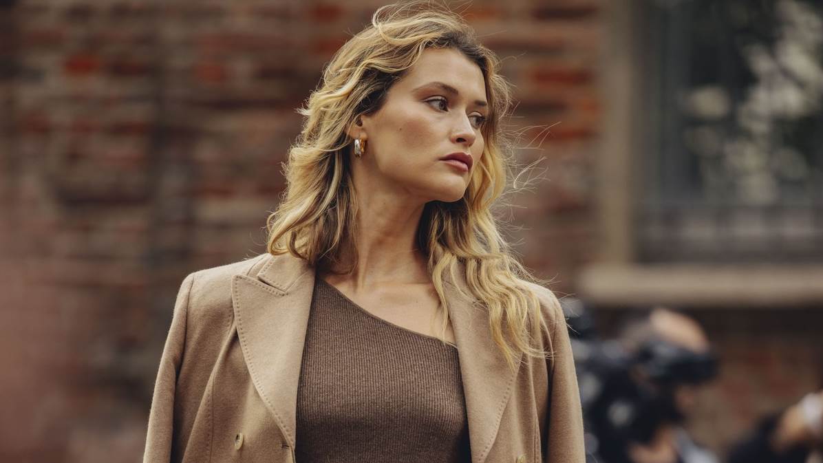 Francuskinje nose ove pantalone za jesen 2024 umesto farmerki | Elle